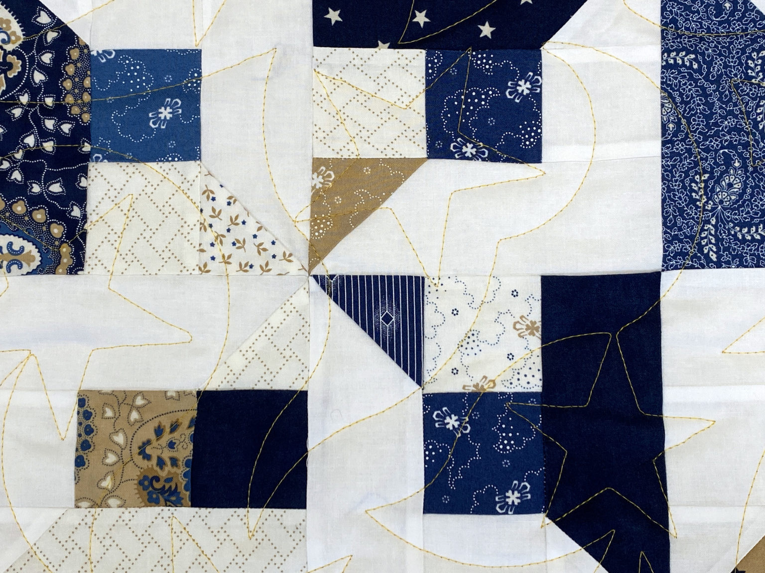 Abigail’s Blue & Gold Quilt – Lady Bird Quilts