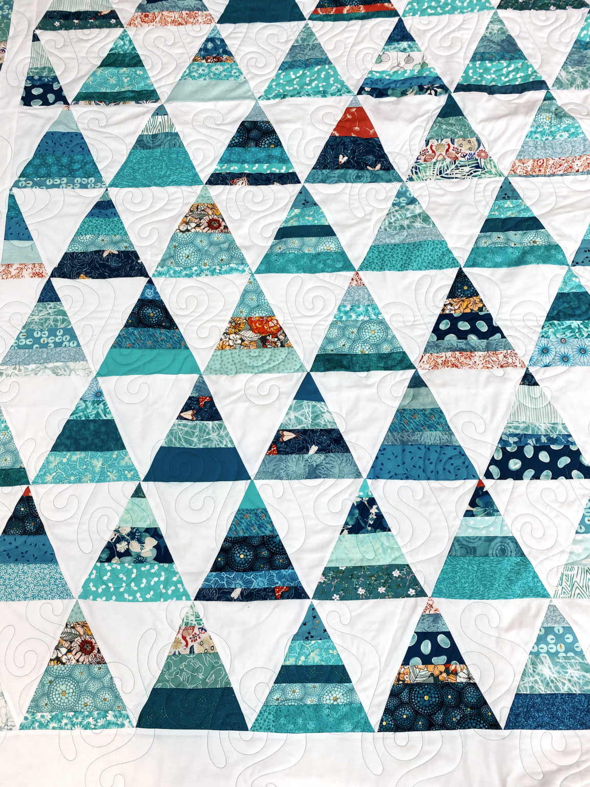 JoAnne’s Cool Teal Pyramid Quilt! – Lady Bird Quilts